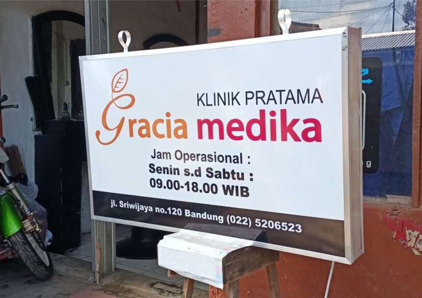 Cara Memilih dan Apa itu Neon Box Apotek - DEVILO ID